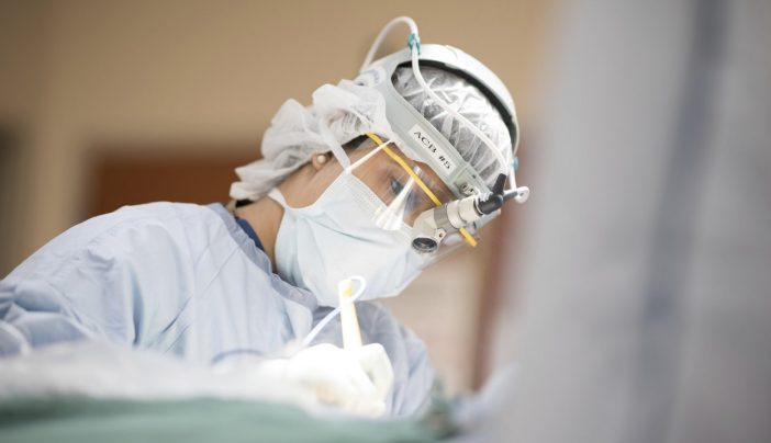 Lumpectomy: What it is, what to expect and recovery for breast cancer ...