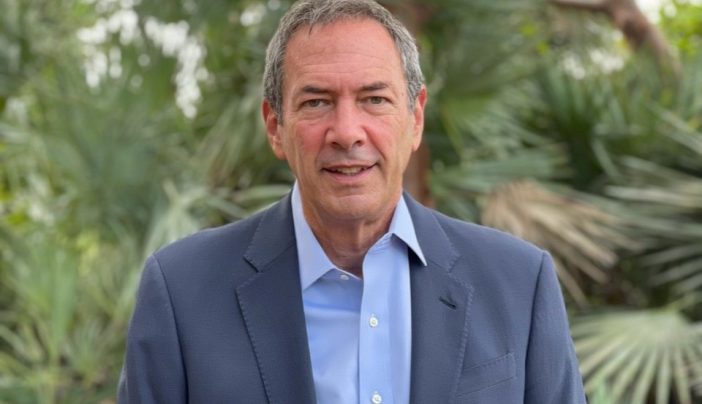 One-of-a-kind titanium ribs give chondrosarcoma survivor his life back ...