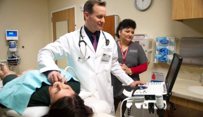 Thyroid biopsy: Purpose, process and recovery | MD Anderson Cancer Center